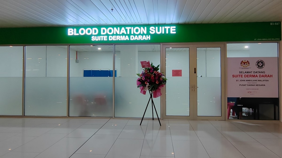 BLOOD DONATION SUITE - IOI City Mall Sdn Bhd